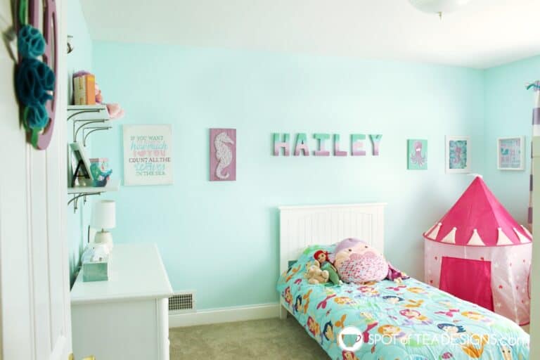 40 Best Mermaid Inspired Bedroom Ideas (2021) - homedude